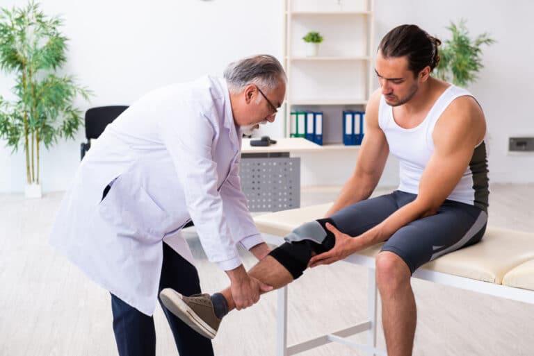 Common Sports Injuries Treated by Sports Medicine Doctors